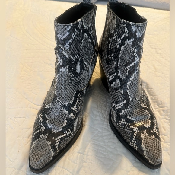 Sam Edelman | Shoes | Sam Edelman Snake Print Boots | Poshmark